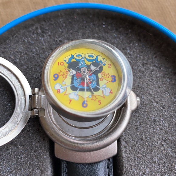 Disney | Accessories | Toon Disney Collector Retro Spring Loaded Watch ...